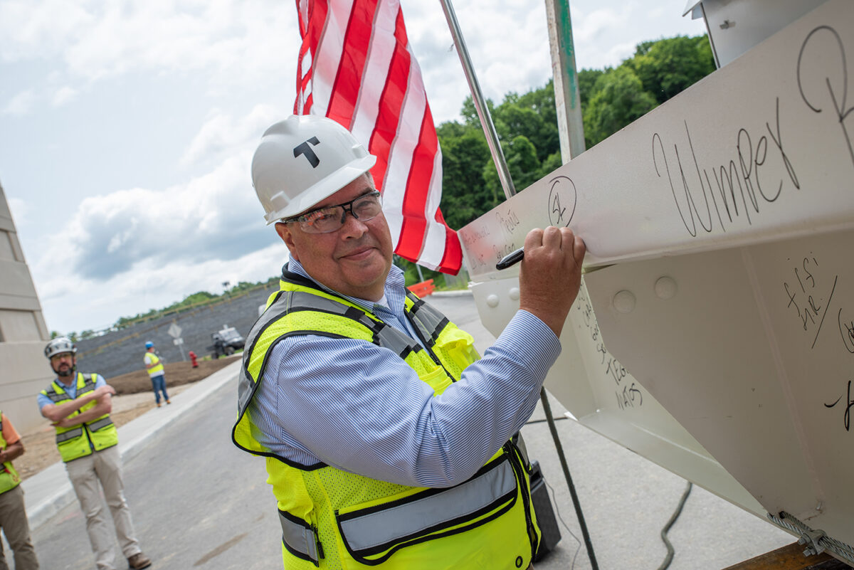 Regeneron PMPD Building Topping-Off | Torcon News