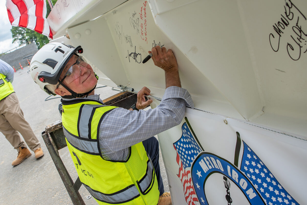 Regeneron PMPD Building Topping-Off | Torcon News