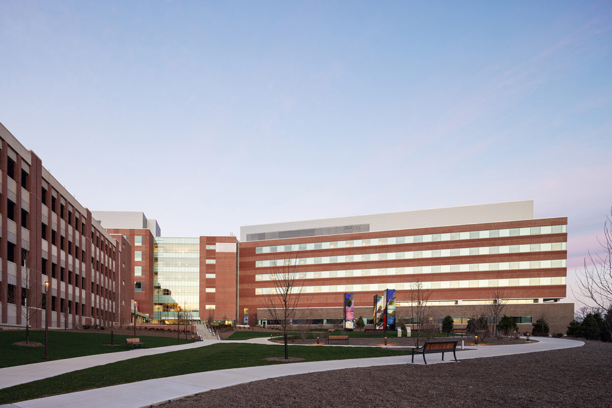 The New Valley Hospital - Projects | Torcon Construction