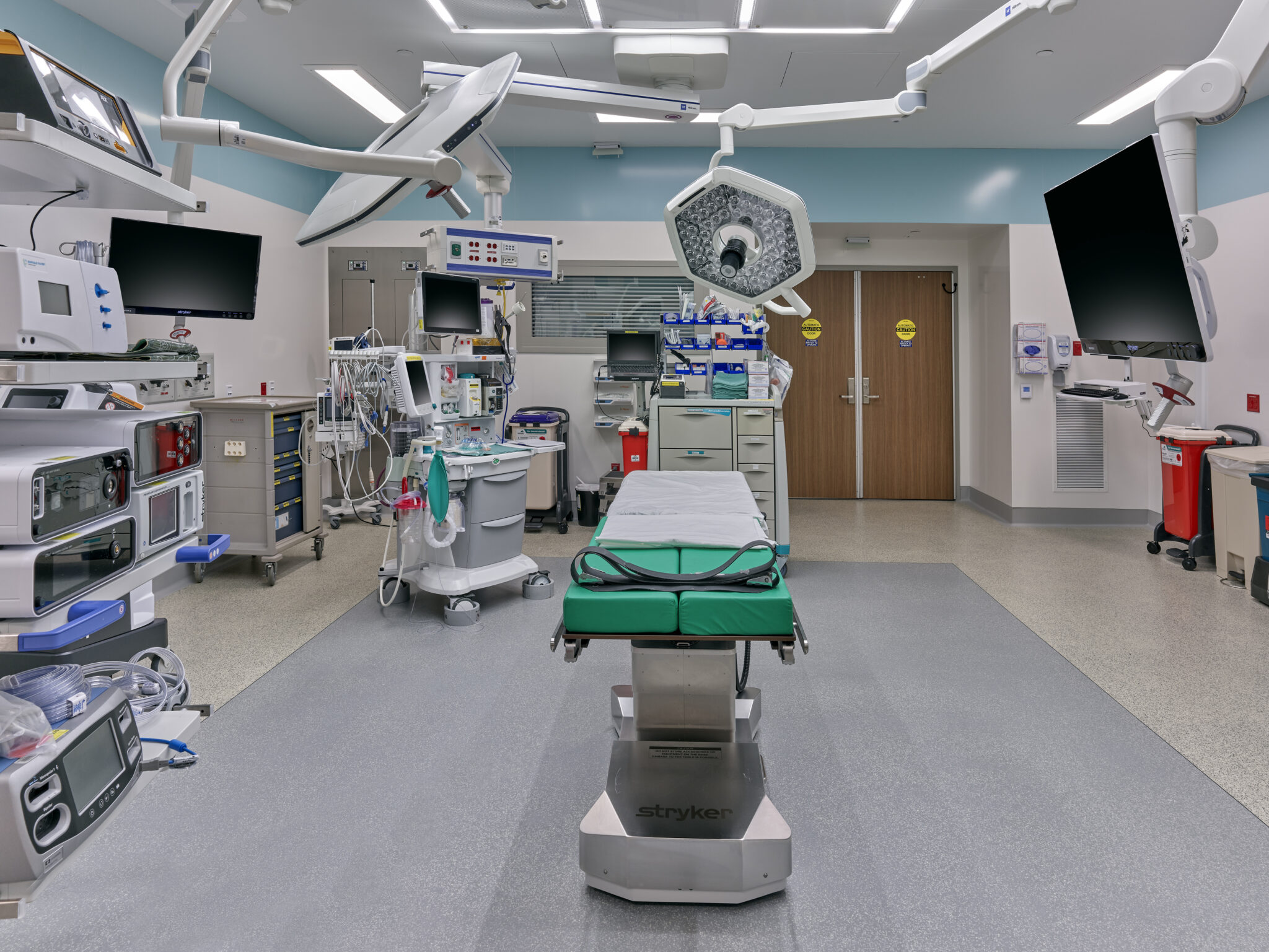 The New Valley Hospital - Projects | Torcon Construction